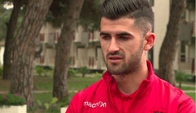 E bujshme/ U largua nga Napoli, Elseid Hysaj mund të kalojë te ...