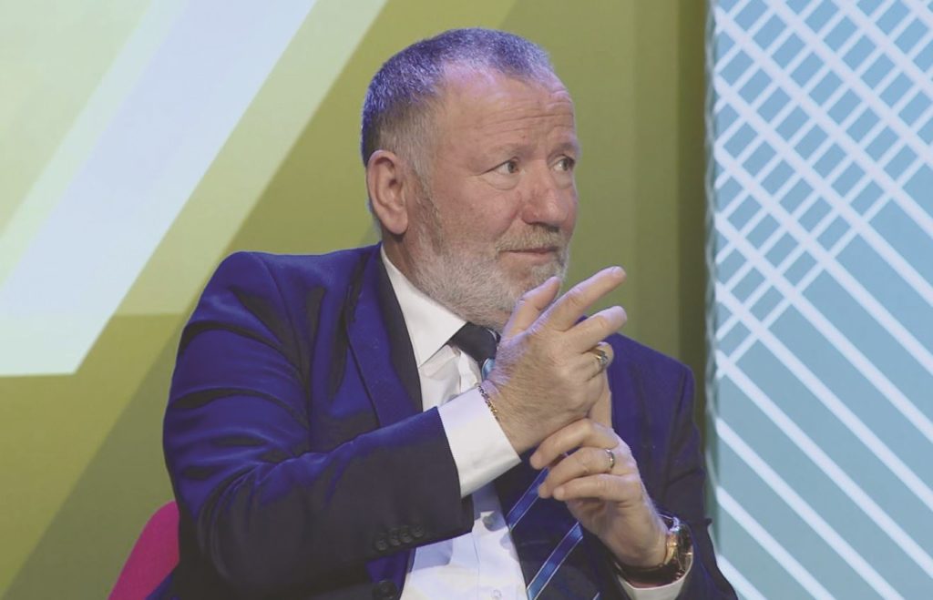 Editorial nga Xhevdet Zekaj/ Skandali, skandalozët dhe të ...