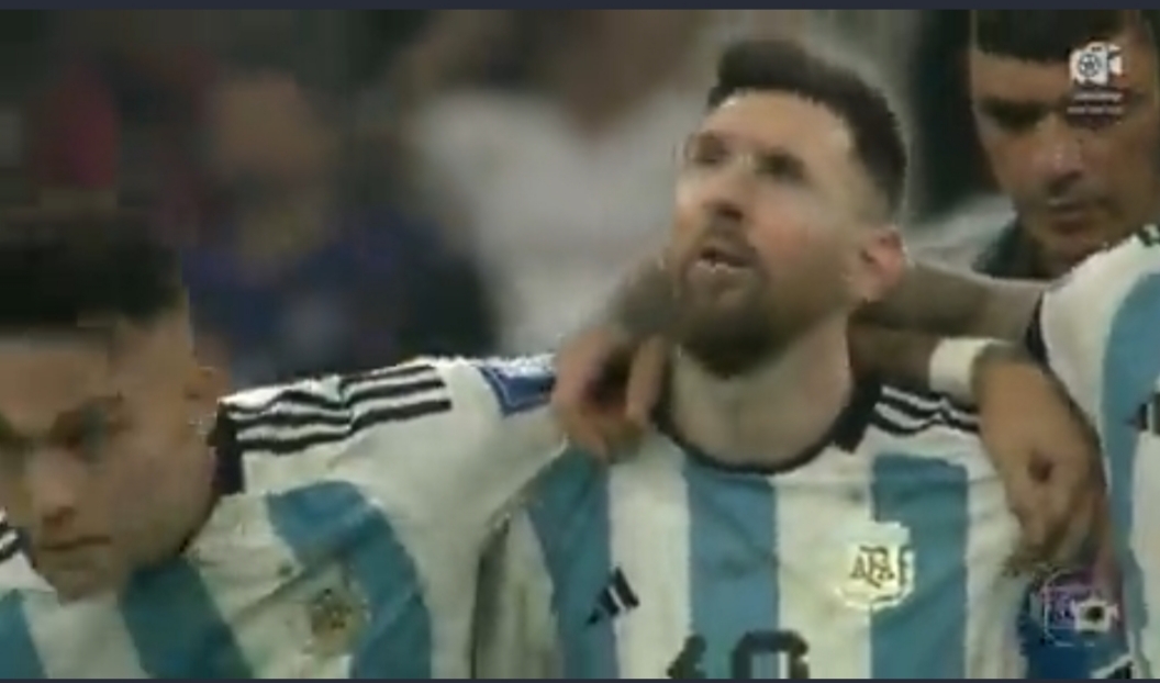 Emocionuese/ “Hajde Maradona, nga parajsa”! Lutja e Mesit para ...